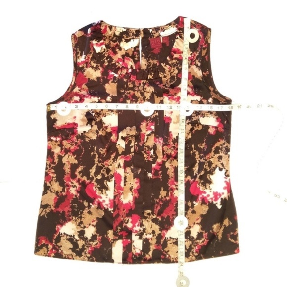 212 Collection | Tops | Pleated Floral Blouse Euc | Poshmark